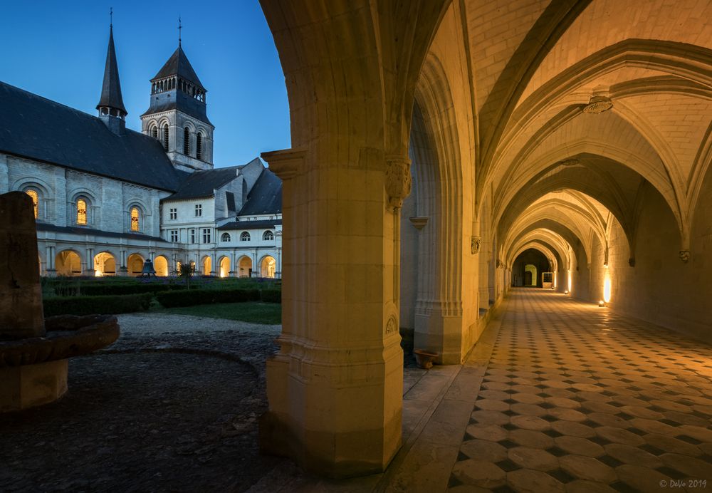 Fontevrault Foto & Bild | france, world, himmel Bilder auf fotocommunity