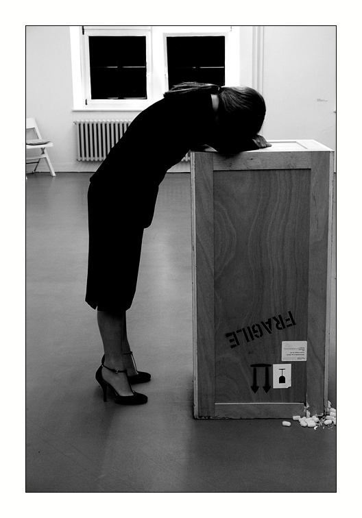 Fragile Foto & Bild | spezial, emotionen, schmerz und leid Bilder auf ...