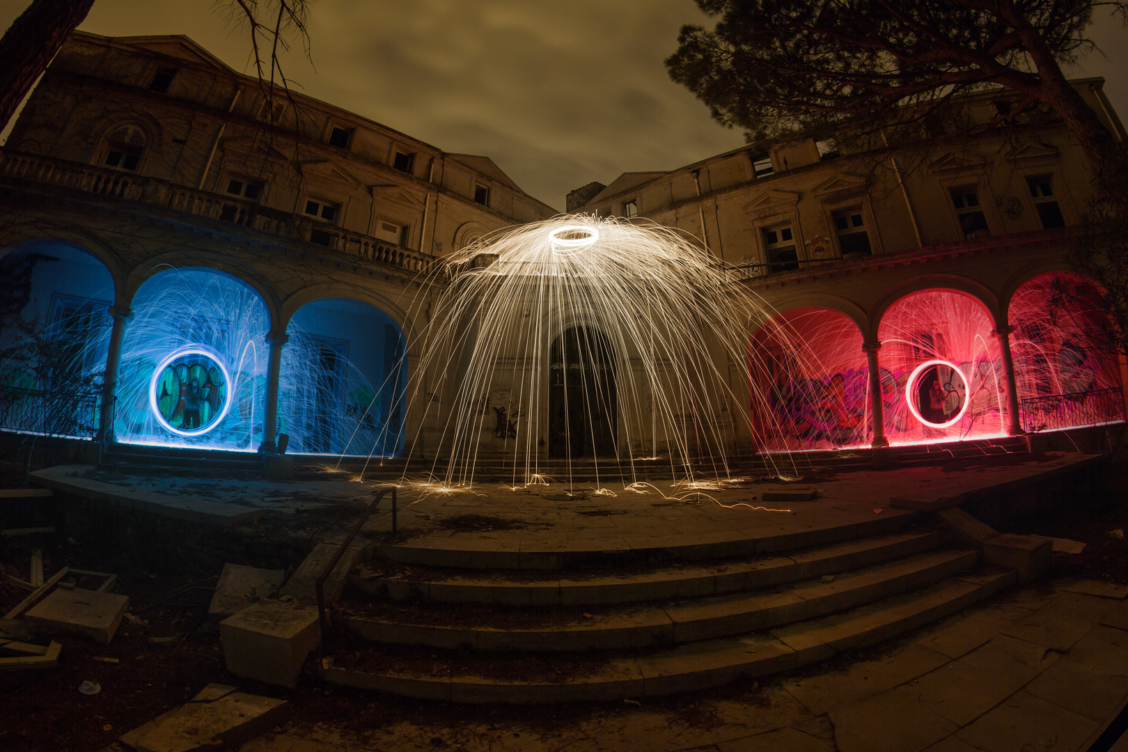 France LightSpark photo et image | visions artistiques, france, night ...