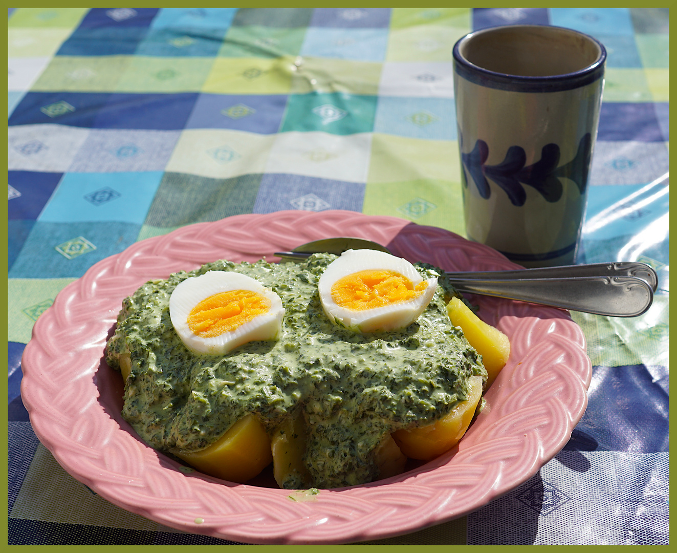 Frankforter Grie Soß un Stöffche Foto & Bild | frühling, ostern ...