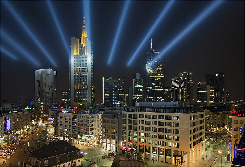 Frankfurt - Blick von der Zeil Galerie - Luminale Foto & Bild ...