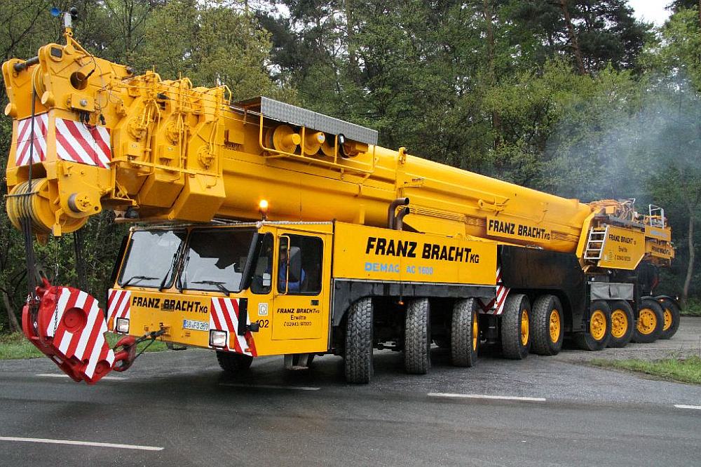 Franz Bracht KG neu lackierter wunderschöner alter AC 1600 gibt Gas ...