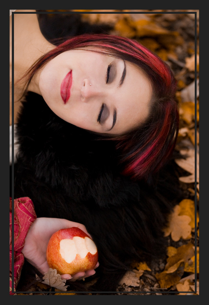 Frau Königin, Ihr seid die Schönste im Land. Foto & Bild | szene ...