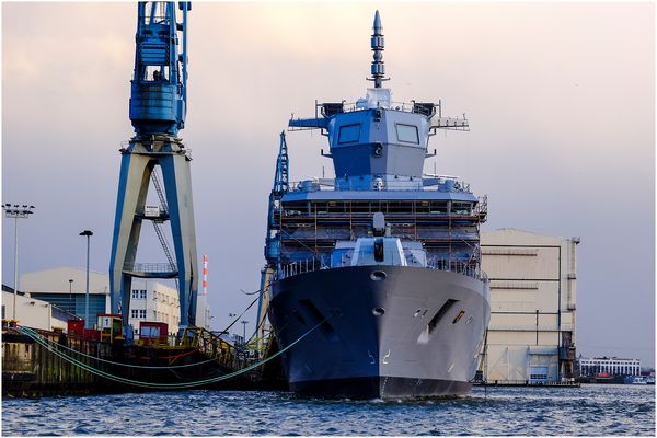 Kriegsschiffe Bilder & Fotos