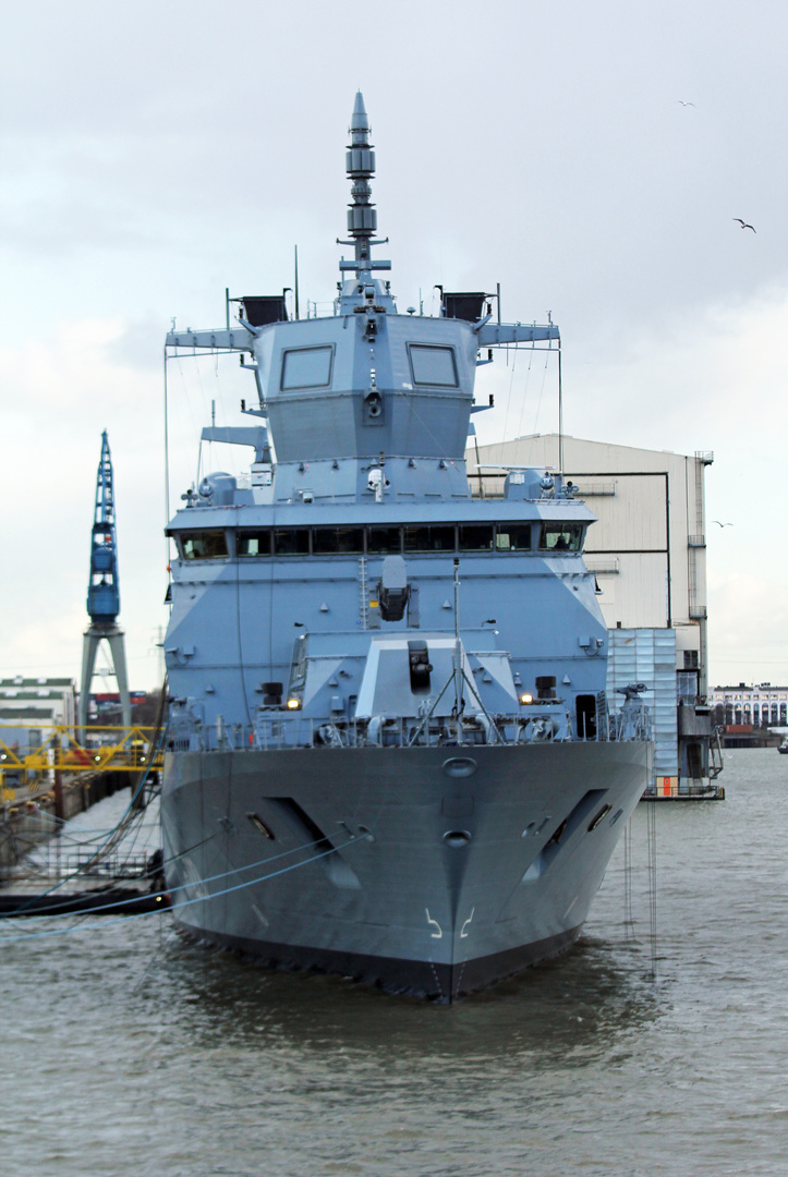 Fregatte F-223 Foto & Bild | hamburg, foto, bild Bilder auf fotocommunity