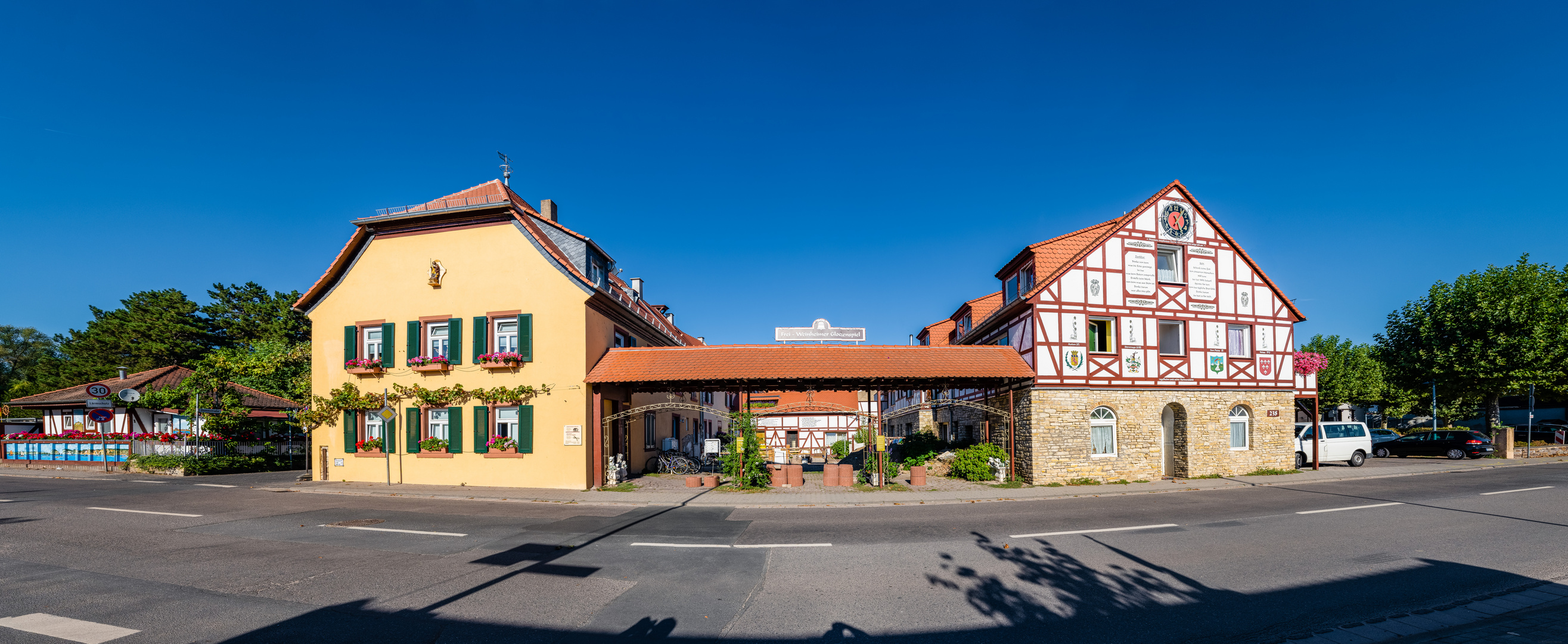 Frei-Weinheimer Glockenspiel (3) Foto & Bild | attraktion, fachwerkhaus ...