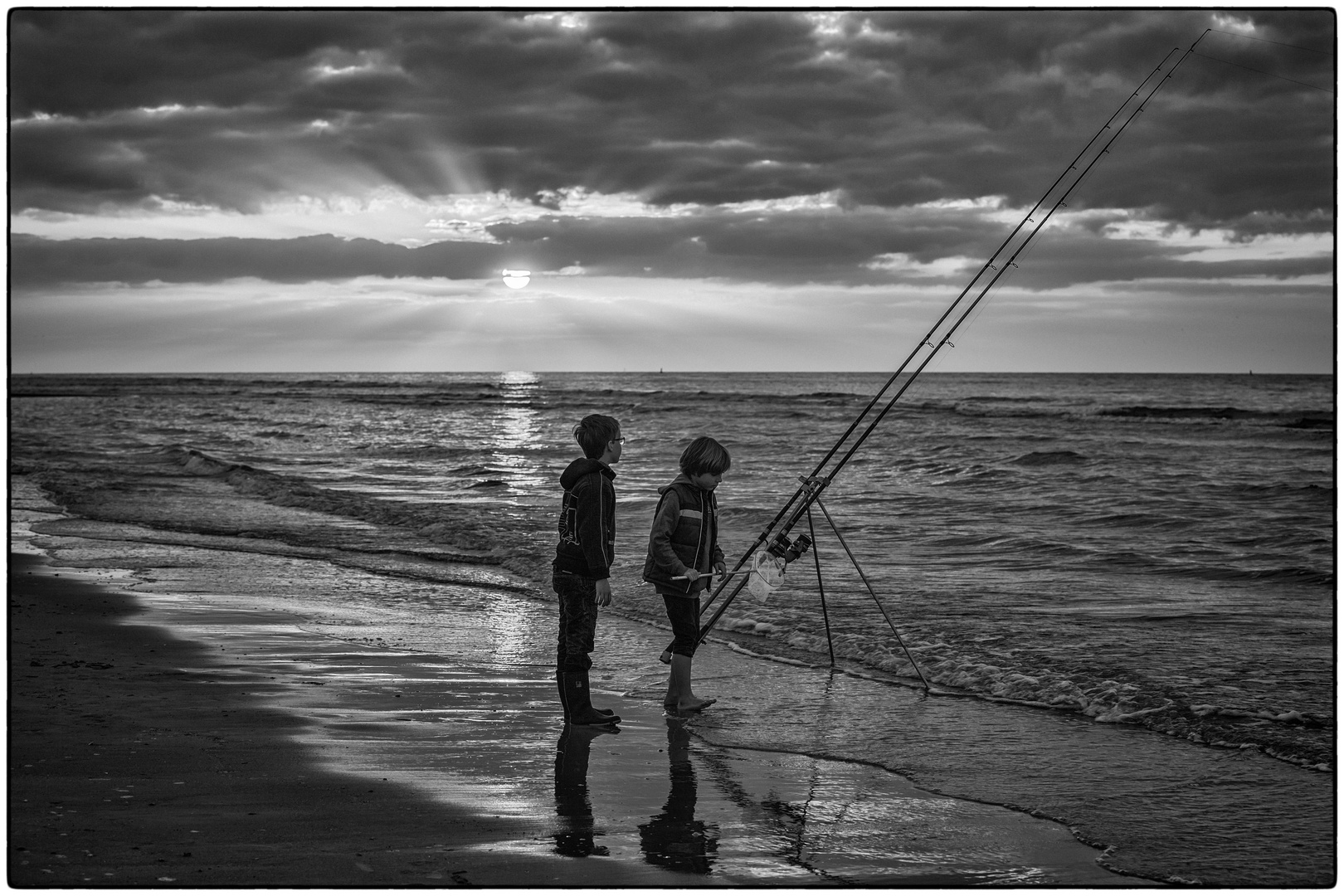 Freitag ist Fischtag Foto & Bild | streetfotografie mit menschen, kommunikation; grafik; szenen ...