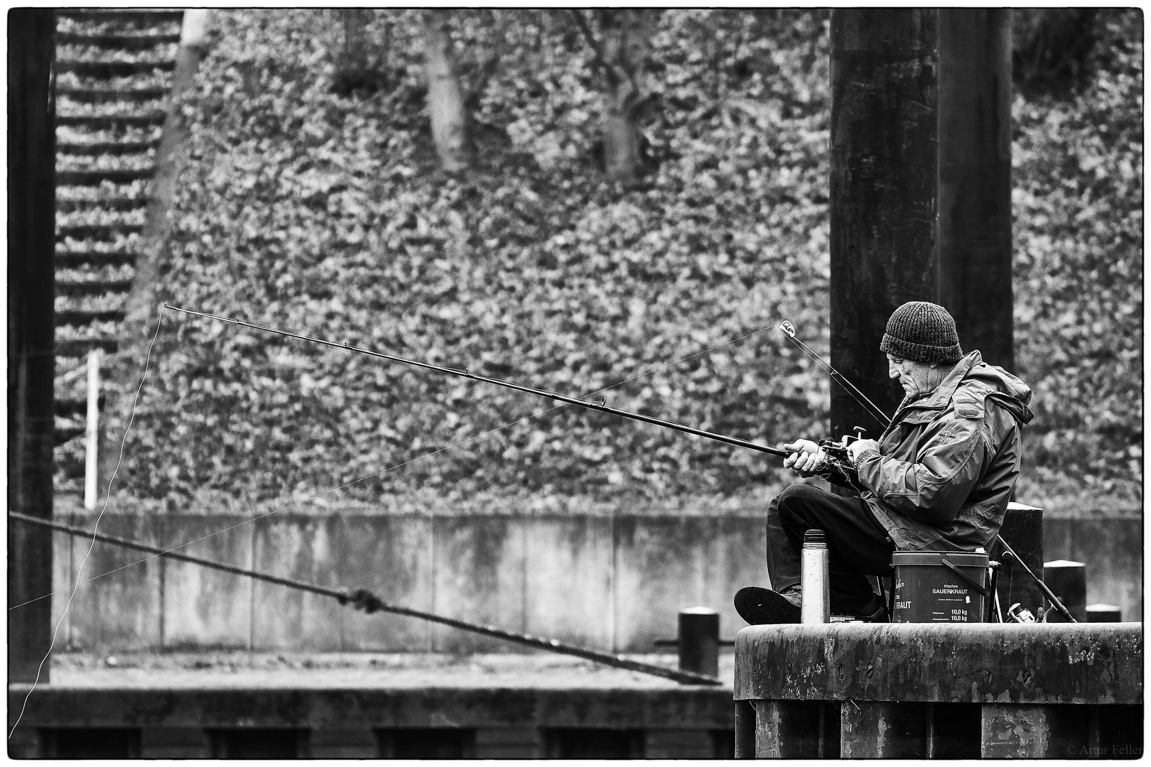 Freitag ist Fischtag Foto & Bild | erwachsene, streetfotografie mit menschen, street: spontane ...