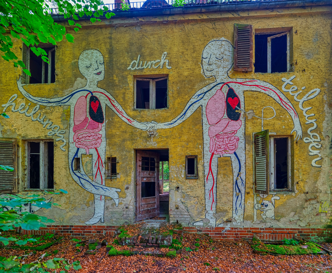 Freitag nach Marodistan: "Heilung" ... Foto & Bild | architektur, streetart, graffiti & tags ...