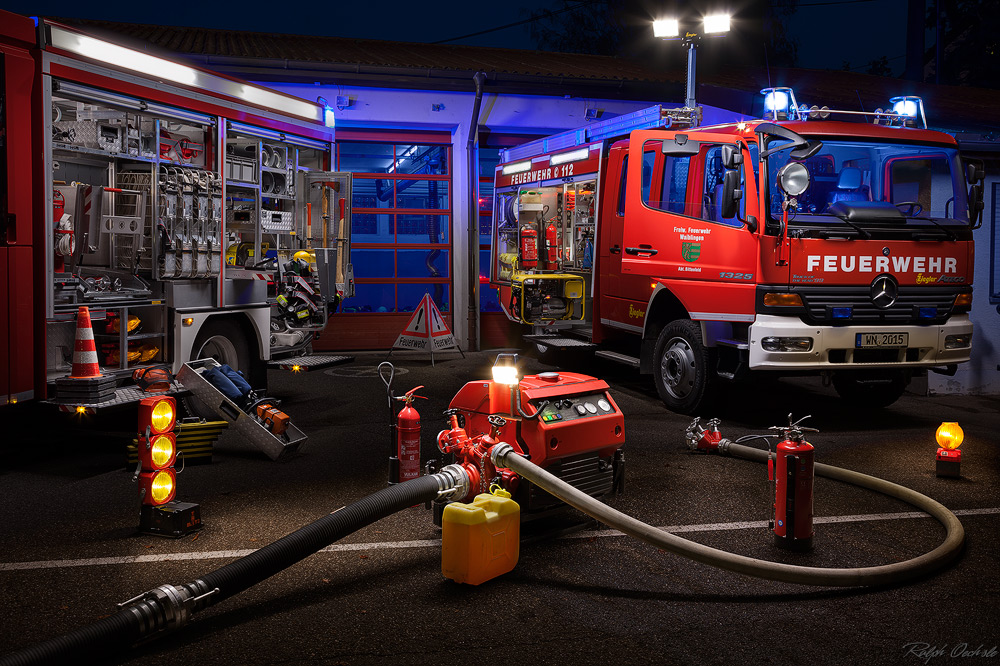 Freiwillige Feuerwehr - I - lightpainting Foto & Bild | autos ...