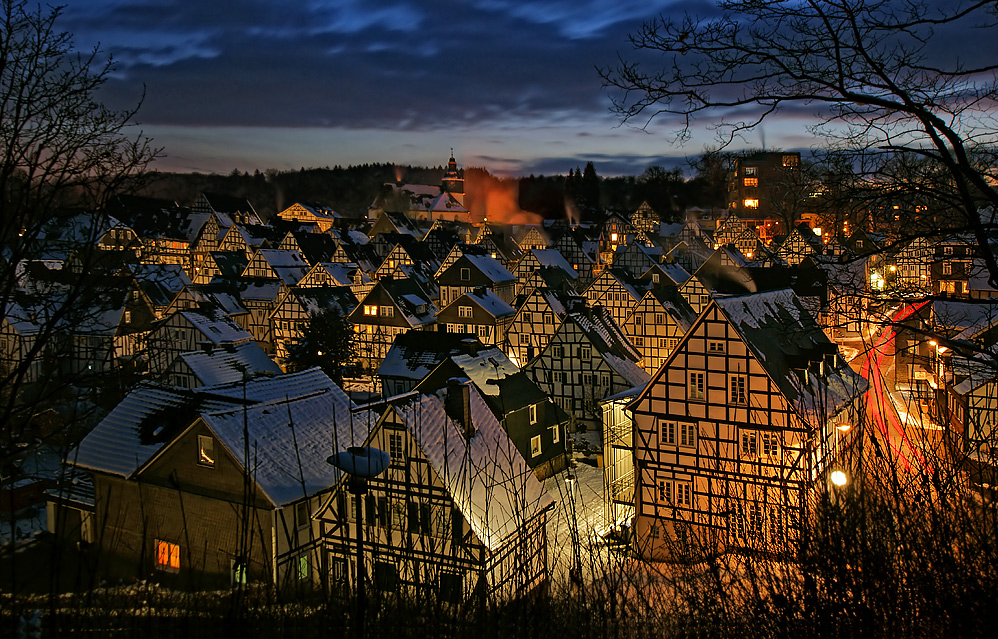 Freudenberg Foto & Bild | architektur, architektur bei nacht ...
