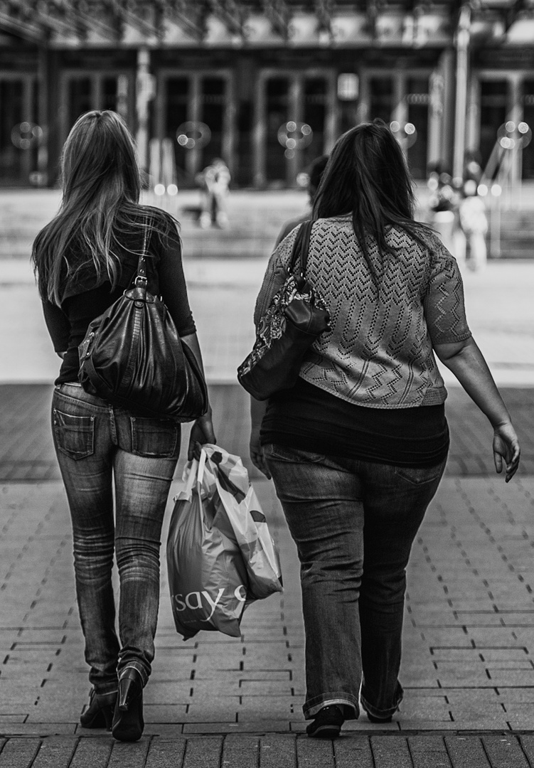 Freundinnen .... Foto & Bild | erwachsene menschen, zwei menschen, mehrere menschen Bilder auf ...