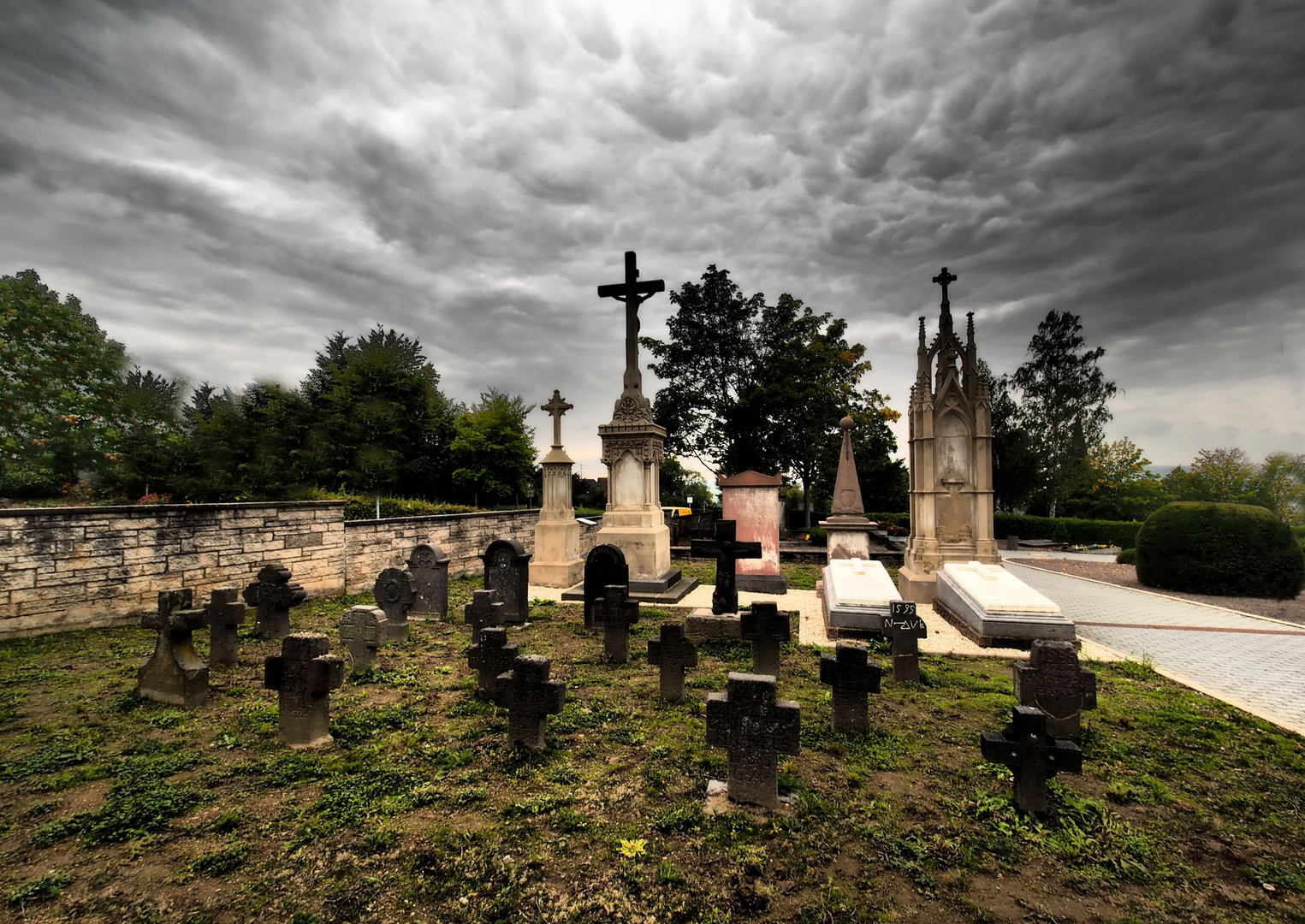 Friedhof.... Foto & Bild | architektur, friedhöfe, grabsteine Bilder ...