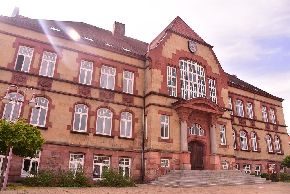 Friedrichsthal Rathaus April 2018 Foto & Bild | deutschland, europe ...