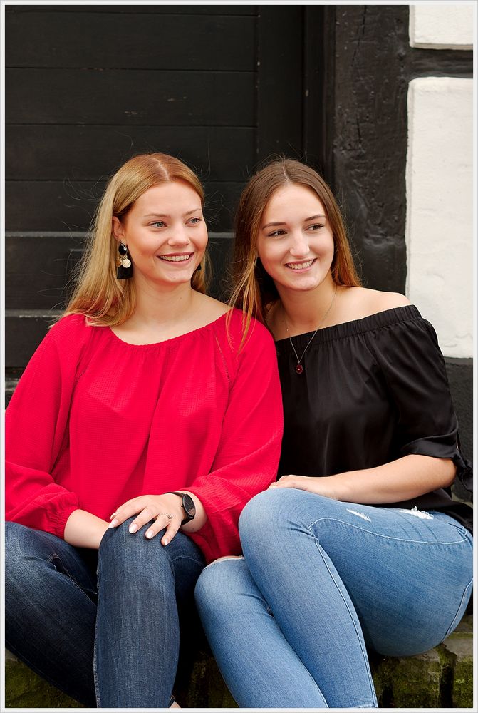 Friends... Foto & Bild | erwachsene, portrait, mehrere menschen Bilder auf fotocommunity