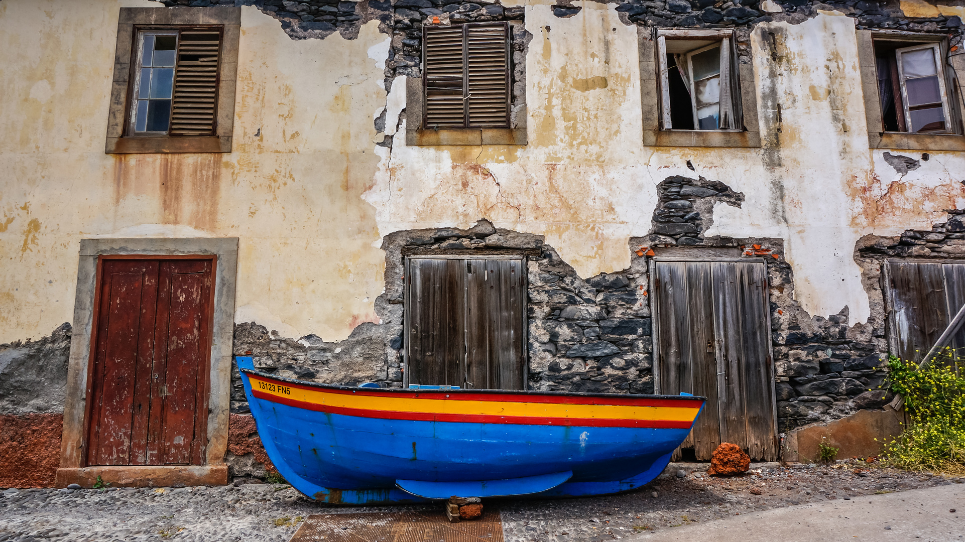 frisch gestrichen Foto & Bild | europe, portugal, madeira Bilder auf ...