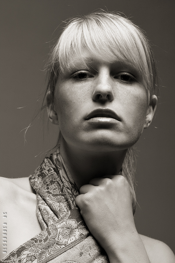 from above Foto & Bild | portrait, portrait frauen, studio Bilder auf ...