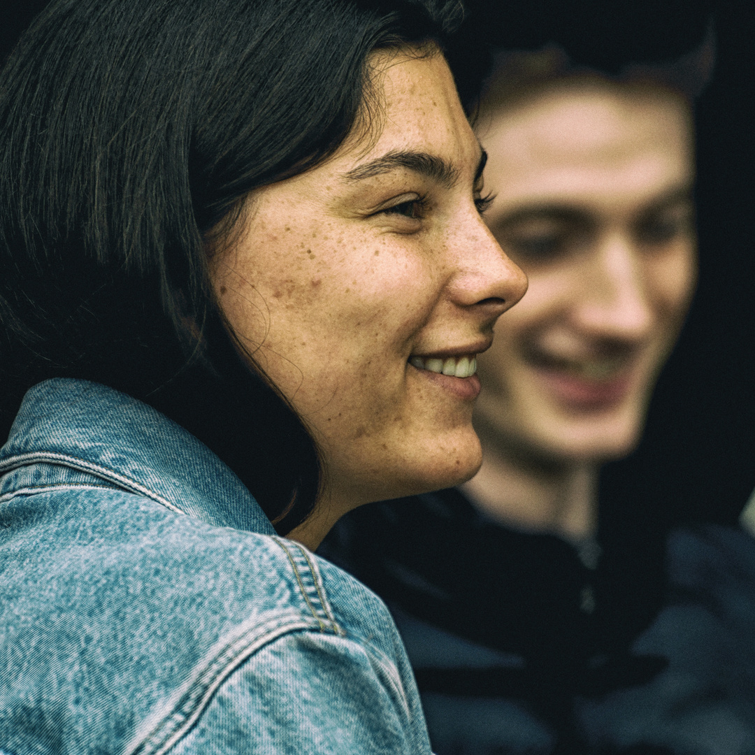 front smiling Foto & Bild | portrait, streetfotografie mit menschen, portrait frauen Bilder auf ...