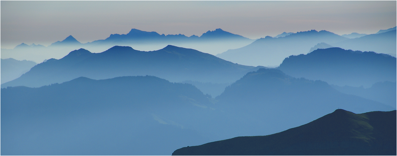 Frühherbstliche Blaupause Foto & Bild | europe, schweiz & liechtenstein ...