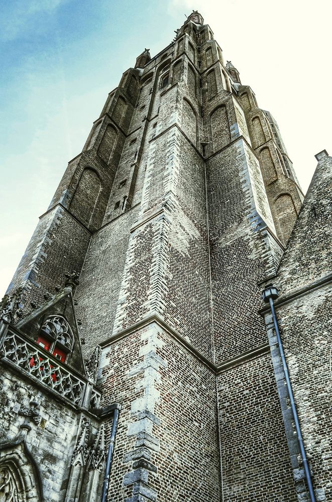 Fusée avec une porte rouge? Foto & Bild | architecture, fine art ...