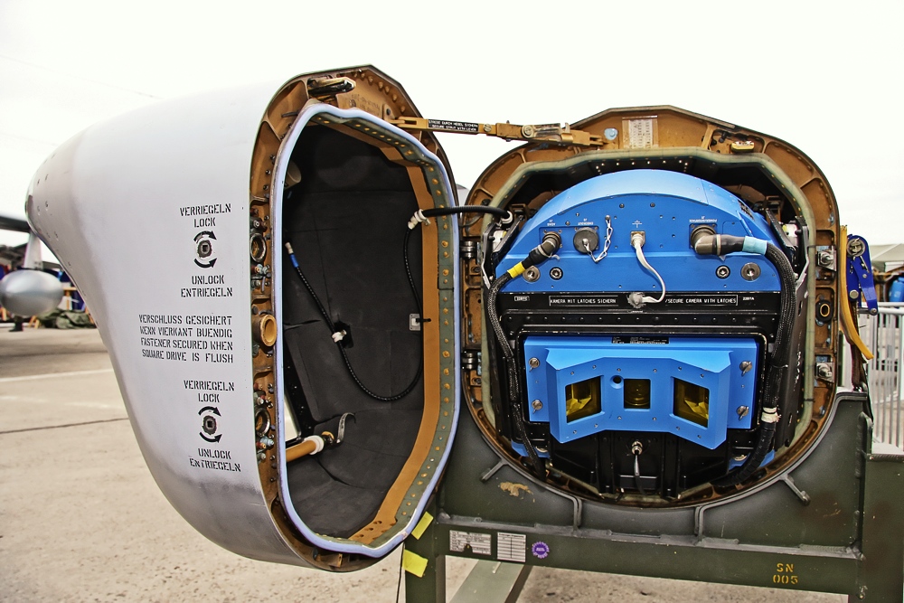 GAF Recce-Pod Foto & Bild | luftfahrt, militärfliegerei, verkehr ...