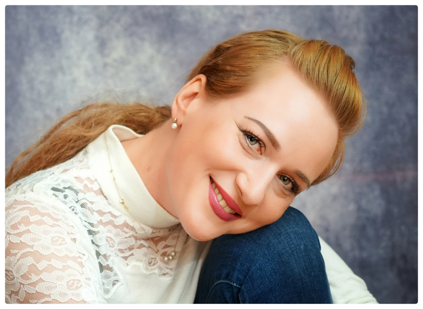 ganz entspannt Foto & Bild | people, indoor, woman Bilder auf fotocommunity