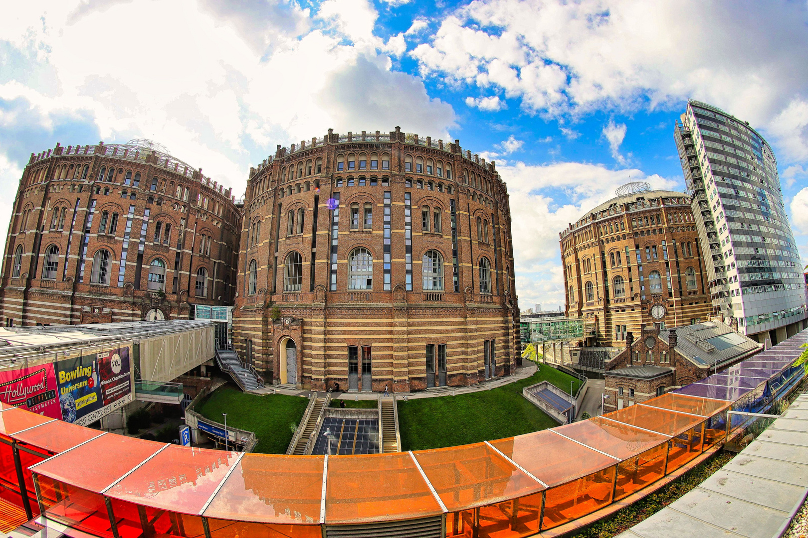 Gasometer City Foto & Bild | europe, industrie und technik, Österreich ...