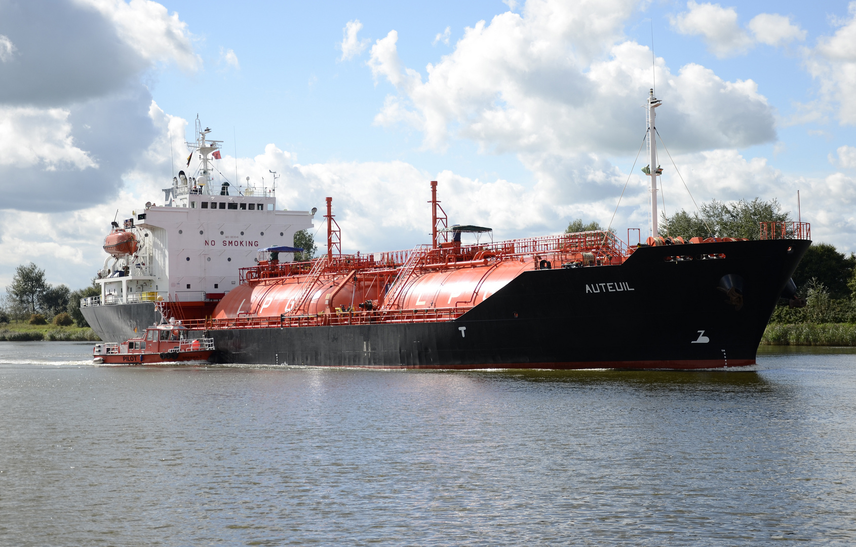 Gastanker AUTEUIL Foto & Bild | schiffe und seewege, motorschiffe ...