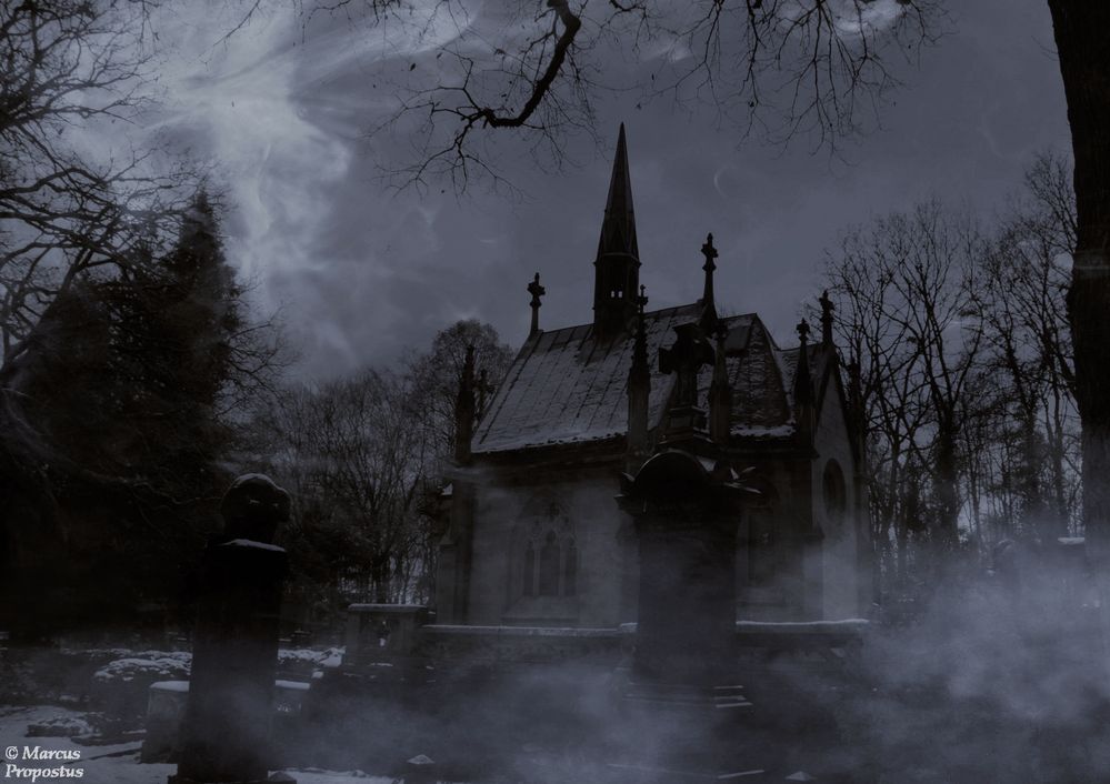 Geisterstunde... Foto & Bild | architektur, friedhöfe, fotomontage Bilder auf fotocommunity