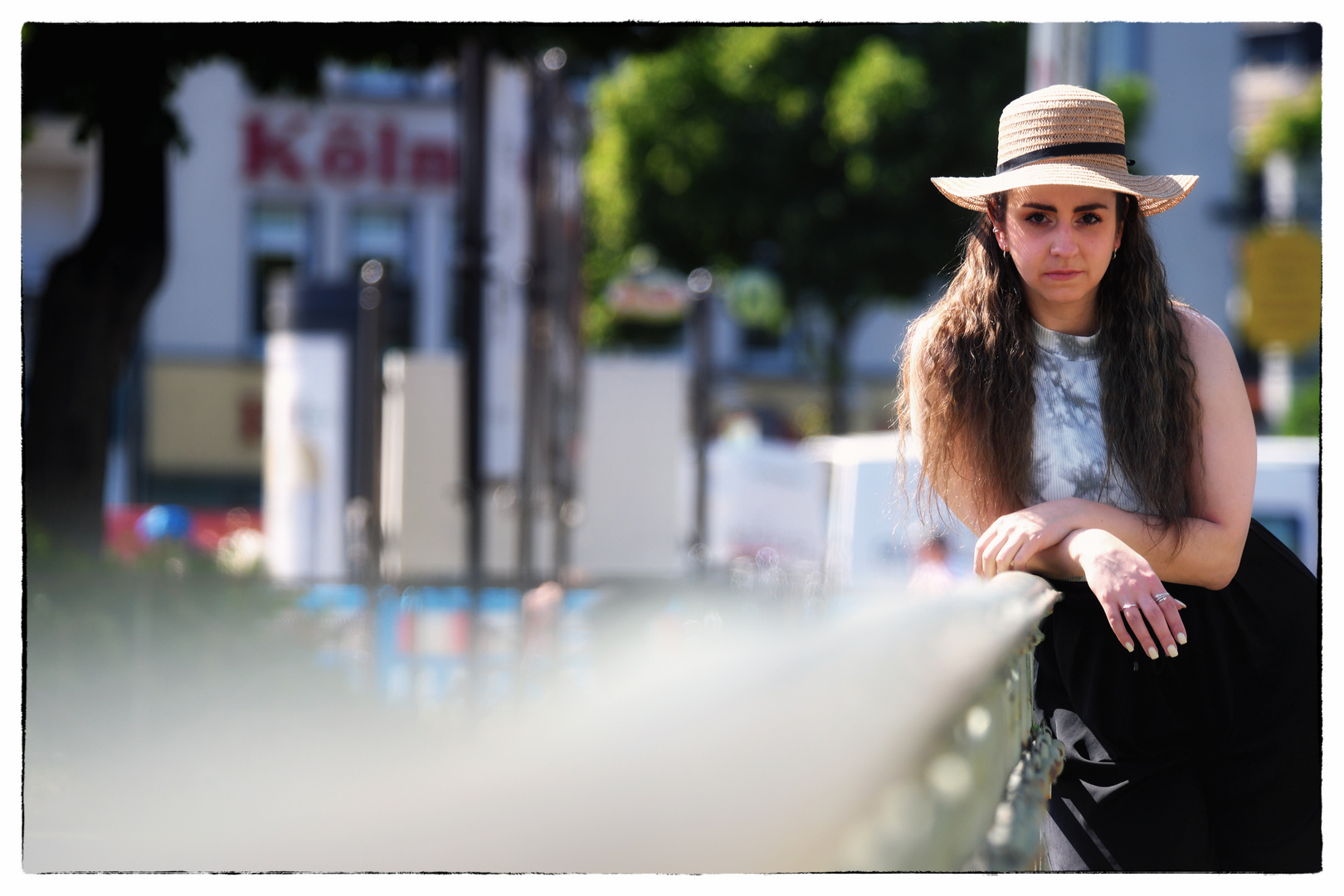 gelassen Foto & Bild | portrait, streetfotografie mit menschen, portrait frauen Bilder auf ...