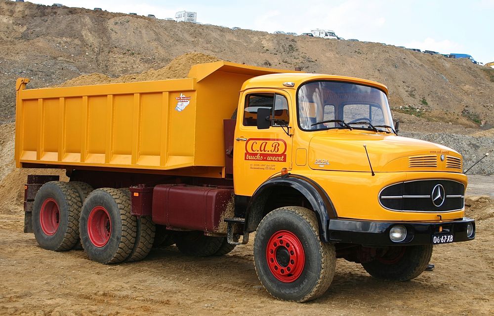 Gelber Riese aus NL Foto & Bild | autos & zweiräder, lastkraftwagen ...