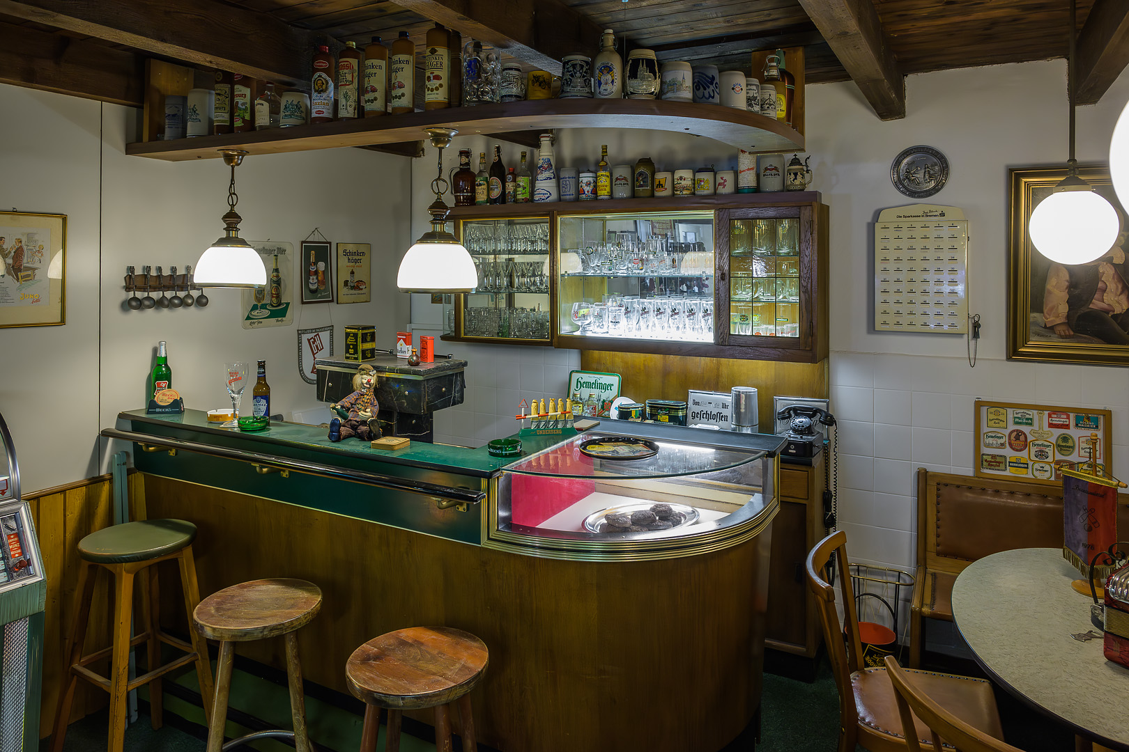 Gemütliche Kneipe Foto & Bild | architektur, innenaufnahmen, kunstfotografie & kultur Bilder auf ...