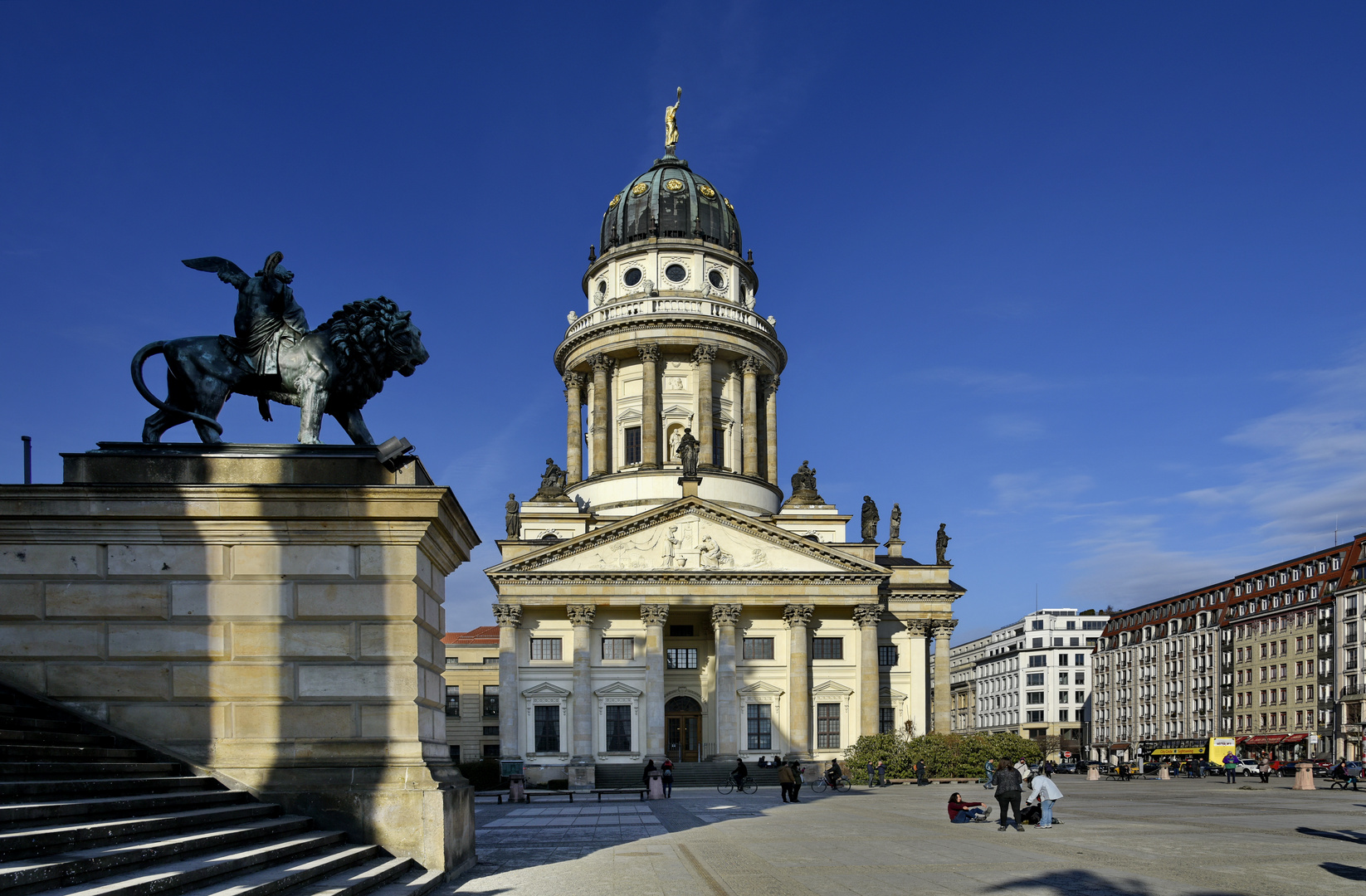 GENDARMENMARKT BERLIN Foto & Bild | street, berlin, antik Bilder auf ...