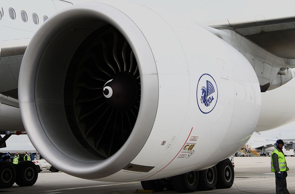 General Electric GE90 photo & image | industry & technology, energy, on ...