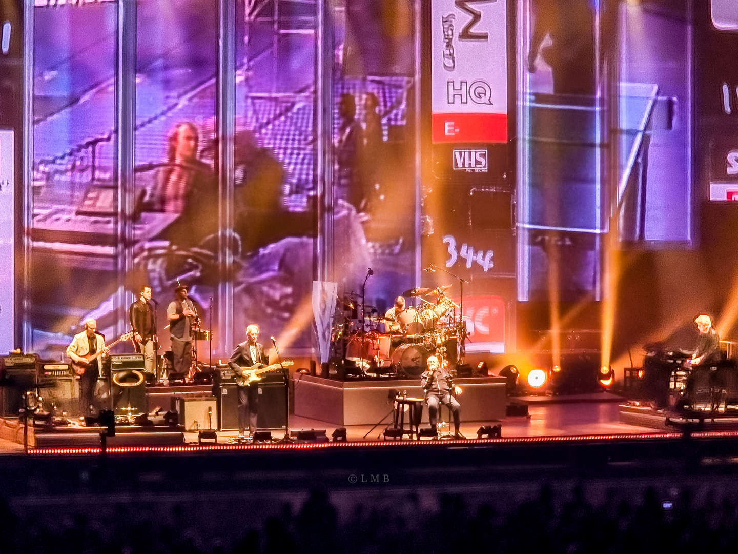 Genesis in Berlin 7.3.2022 # 10 Foto & Bild | world, berlin, menschen ...