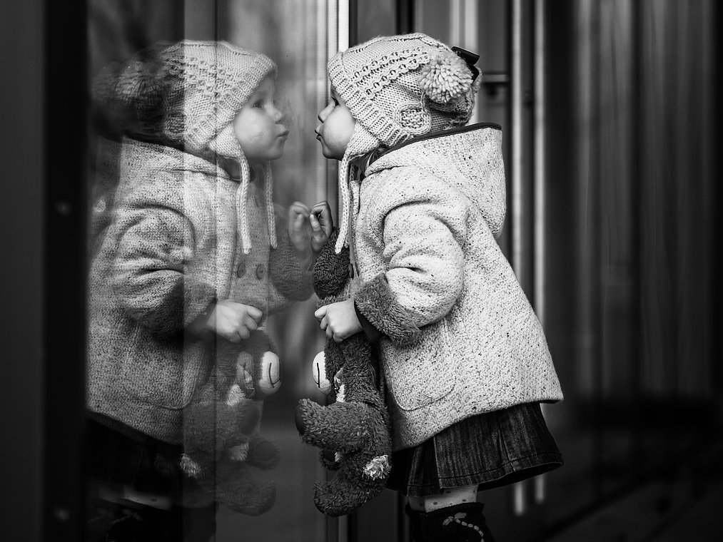 ...gespiegelt... Foto & Bild | kinder, kinder ab 2, menschen Bilder auf fotocommunity