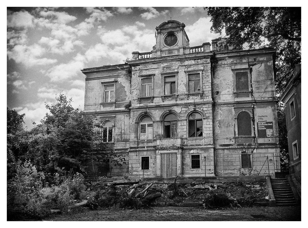 Gestern Villa Bienert, morgen Römisches Bad, Sauna, Hamam Foto & Bild ...