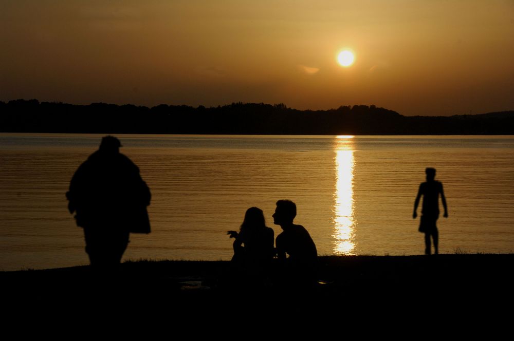 Gestörte Zweisamkeit Foto & Bild | erwachsene, alltagsereignisse, menschen in der freizeit ...