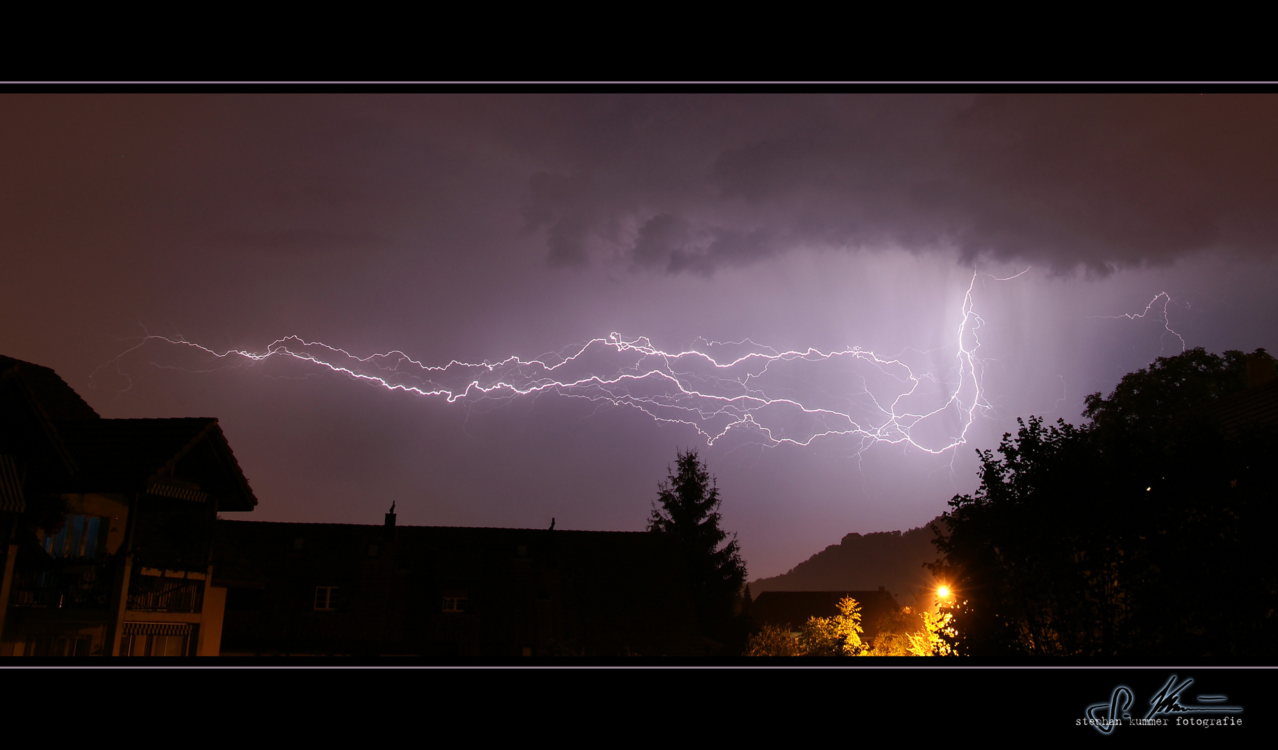 Gewitter über dem Schloss Brunegg Foto & Bild | gewitterfotos, wetter ...