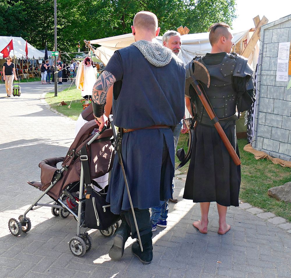 Gezähmter Held! Foto & Bild | erwachsene, alltagsereignisse, menschen in der freizeit Bilder auf ...