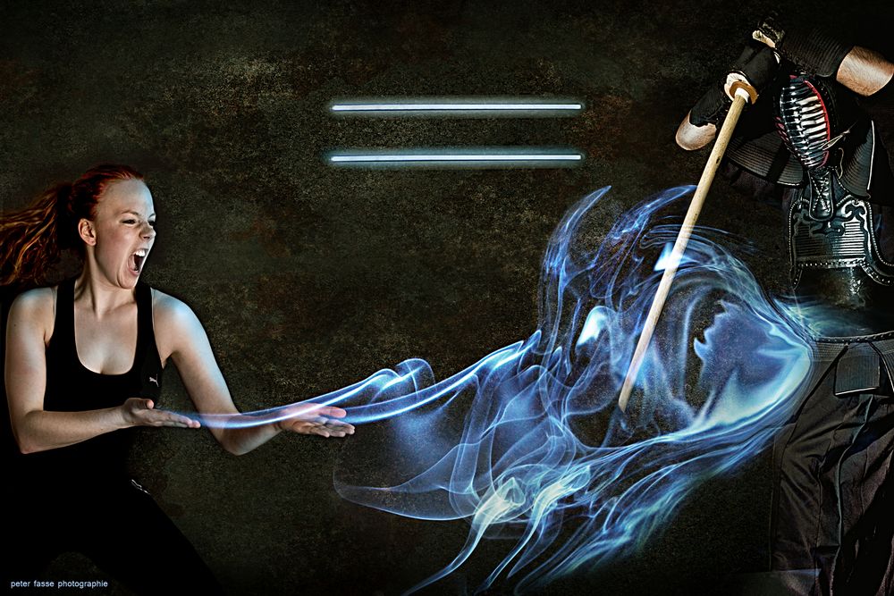 ghost attack Foto & Bild | fotomontage, fantasy mystery, hexe Bilder ...