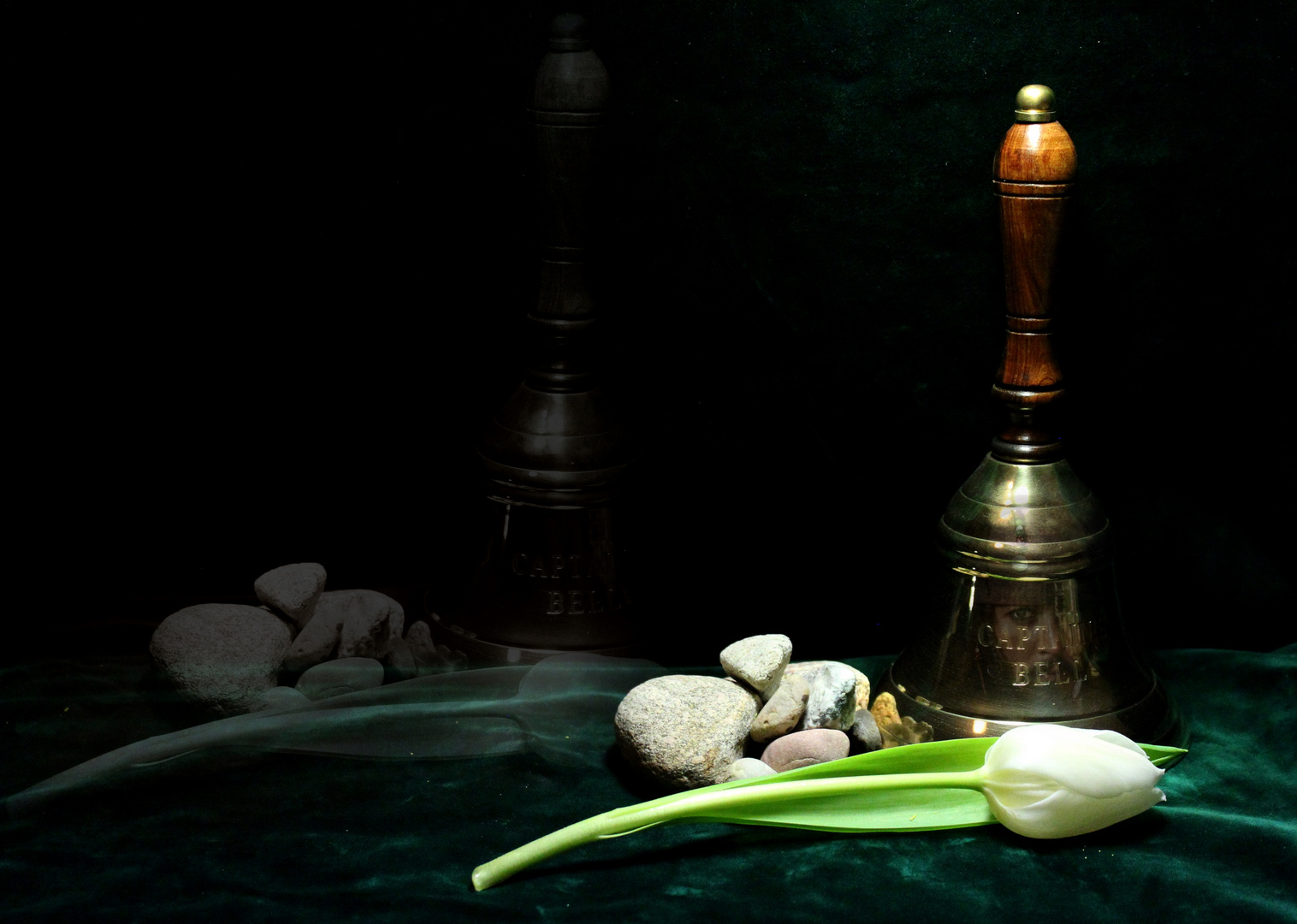 ghost bell ... Foto & Bild | spezial, stillleben, motive Bilder auf ...