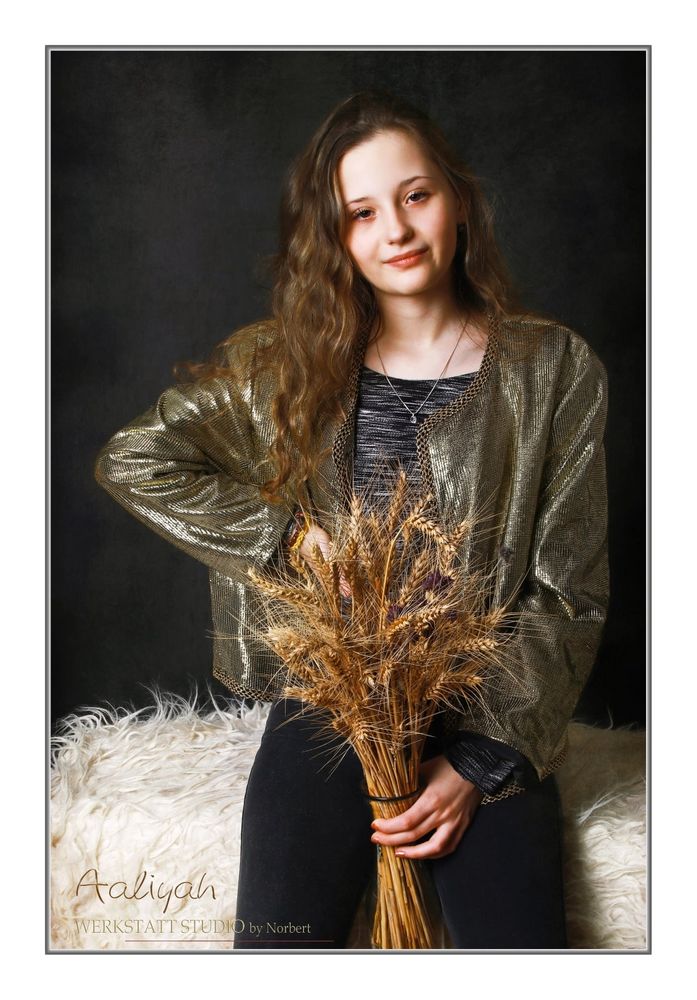 Girl-1704 Foto & Bild | fotos, spezial, studio Bilder auf fotocommunity