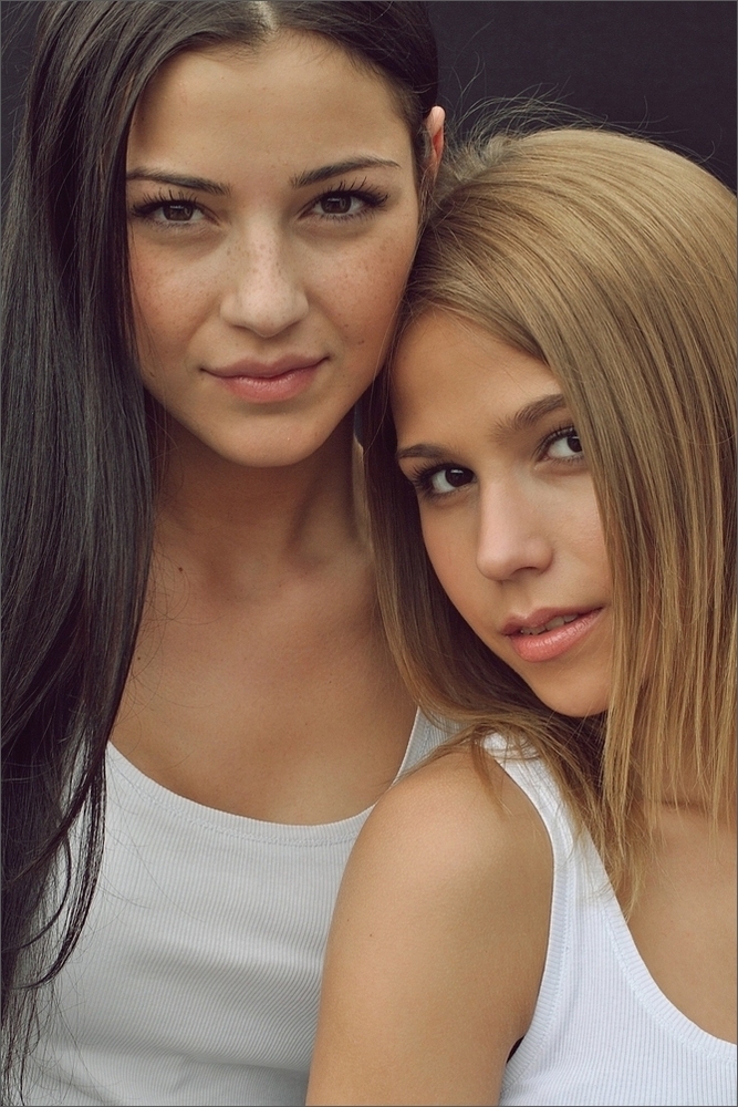 **girlfriends** Foto & Bild | erwachsene menschen, zwei menschen, mehrere menschen Bilder auf ...