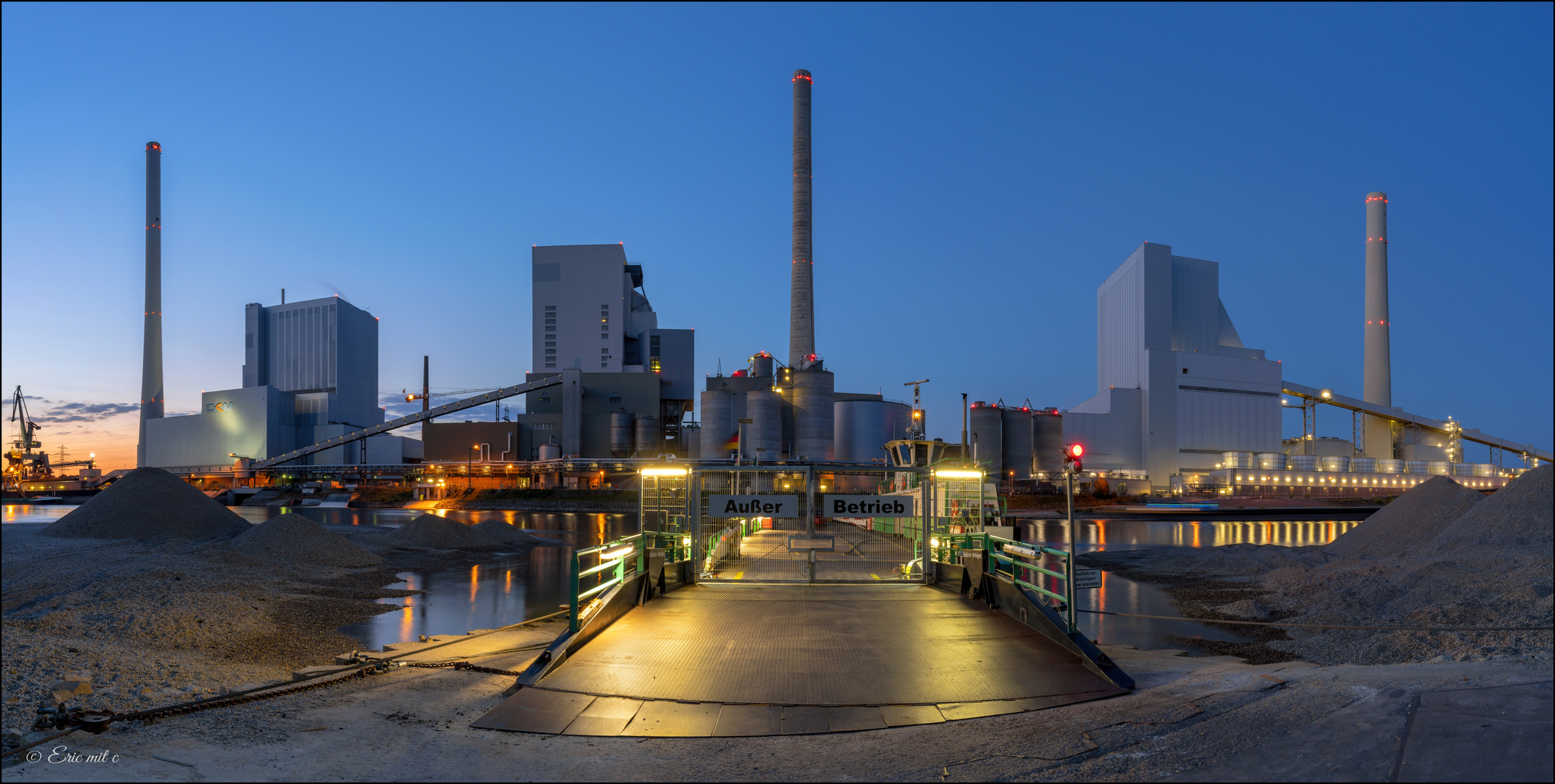 GKM Mannheim - Rheinfähre bei Altrip Foto & Bild | industrie und ...