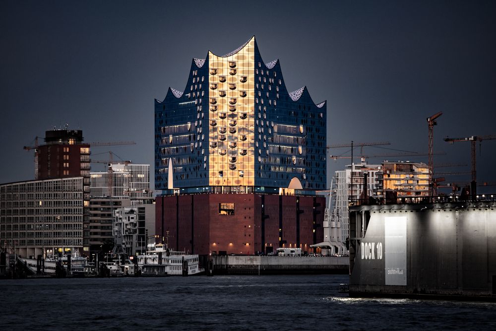 --GLANZ--ELPHI-- Foto & Bild | city, sunset, world Bilder auf fotocommunity