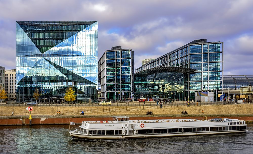 Glas Foto & Bild | architektur, streetfotografie mit menschen, projekte Bilder auf fotocommunity