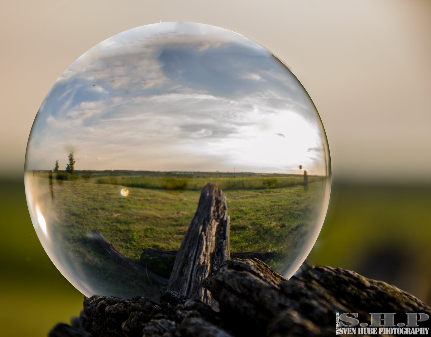 Glaskugel- Landschaft Foto & Bild | kunstfotografie & kultur, glaskunst ...
