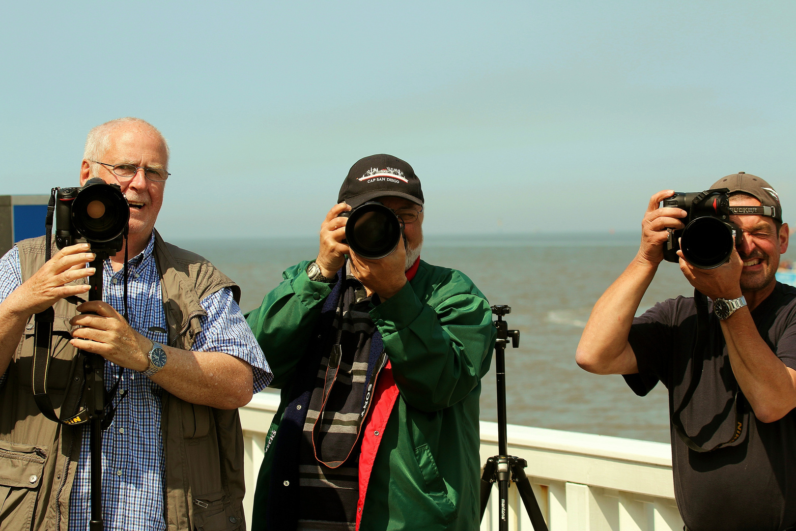 Gleichgesinnte Foto & Bild | menschen, erwachsene, fans Bilder auf ...