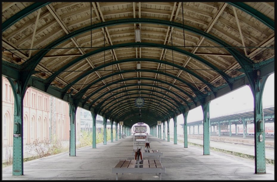 Gleis 1 ...... Foto & Bild | architektur, bahnhöfe & gleise, profanbauten Bilder auf fotocommunity